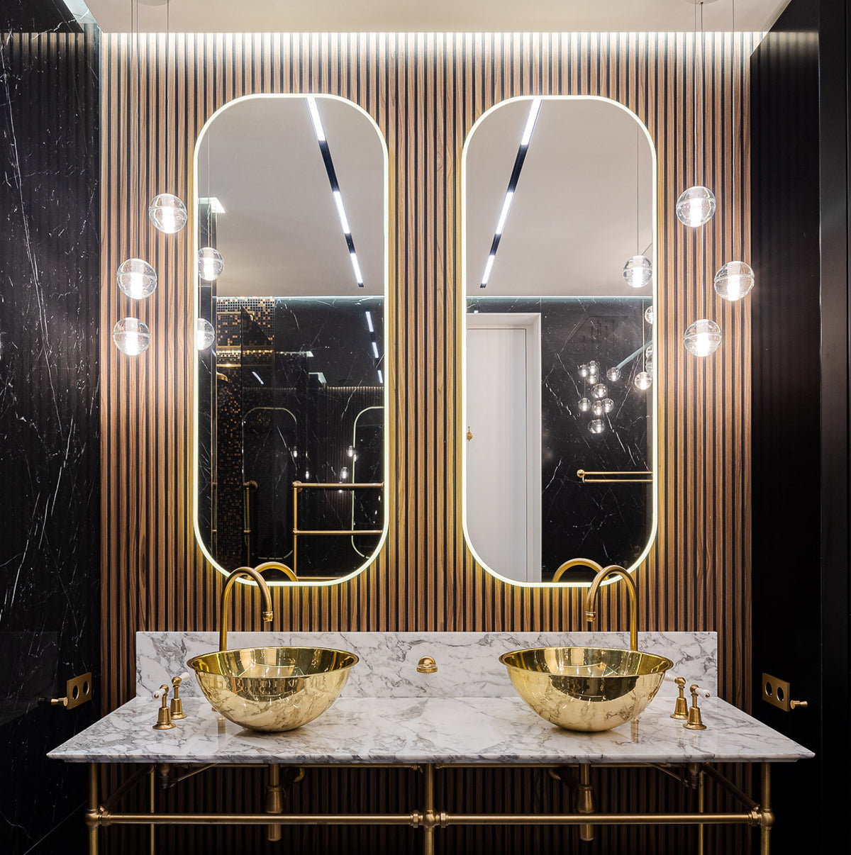 DEKO-R | Panou riflat 279x30cm | Furnir Nuc American – placari-pereti.ro